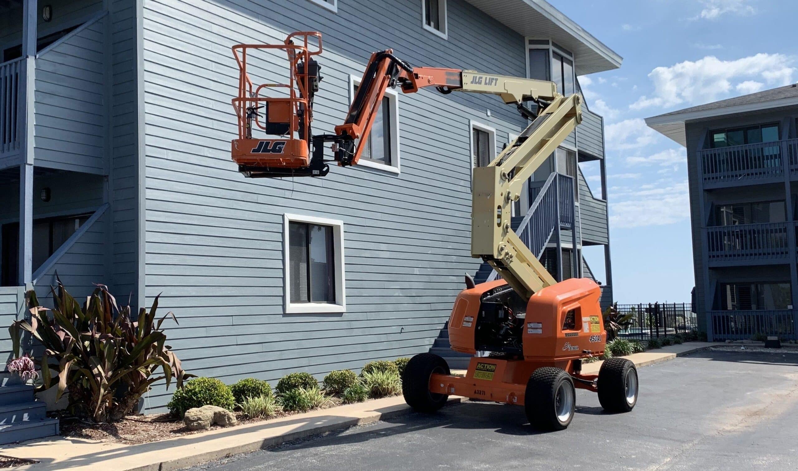 Achieve Clean Power With Electrical Boom Lifts - Discount Lift Rentals